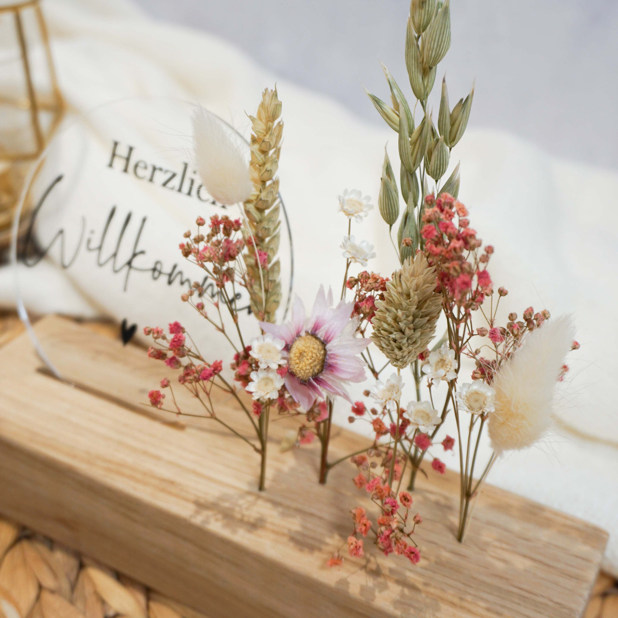 Trockenblumenständer "Herzlich Willkommen" - Wildblumenwiese– your ...